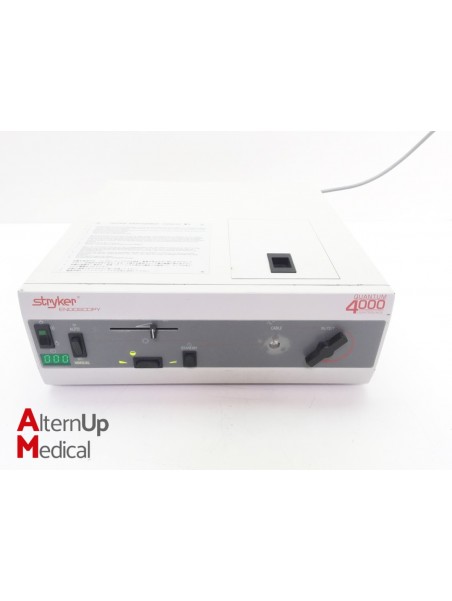 Stryker Quantum 4000 Light Source - Alternup Medical