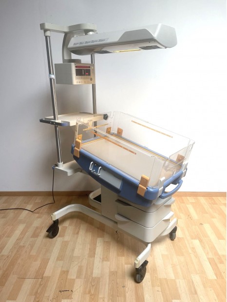 Drager Babytherm 8010 Infant Warmer - Alternup Medical