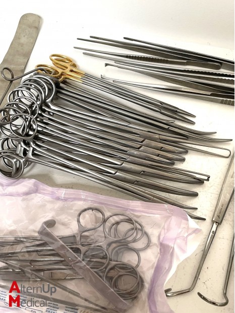 Surgical Instrument Set for Hysterectomy - Alternup Medical