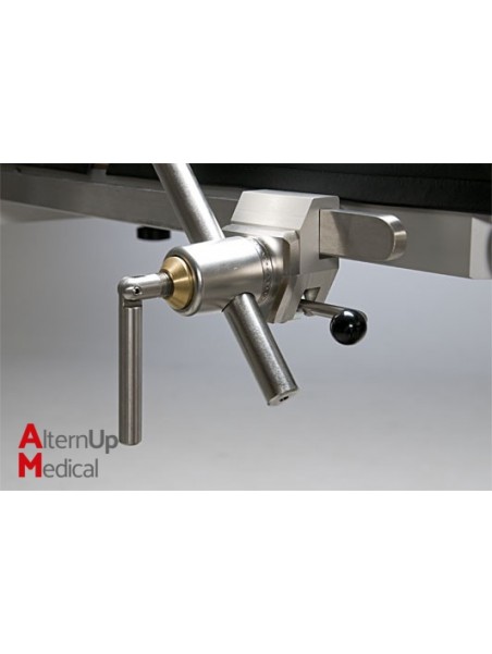 Rotating Clamp with separate locking lever - Alternup Medical